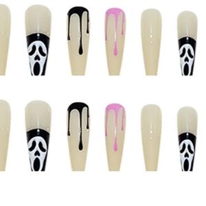 Hot Topic | Accessories | Scream Press On Nails | Poshmark